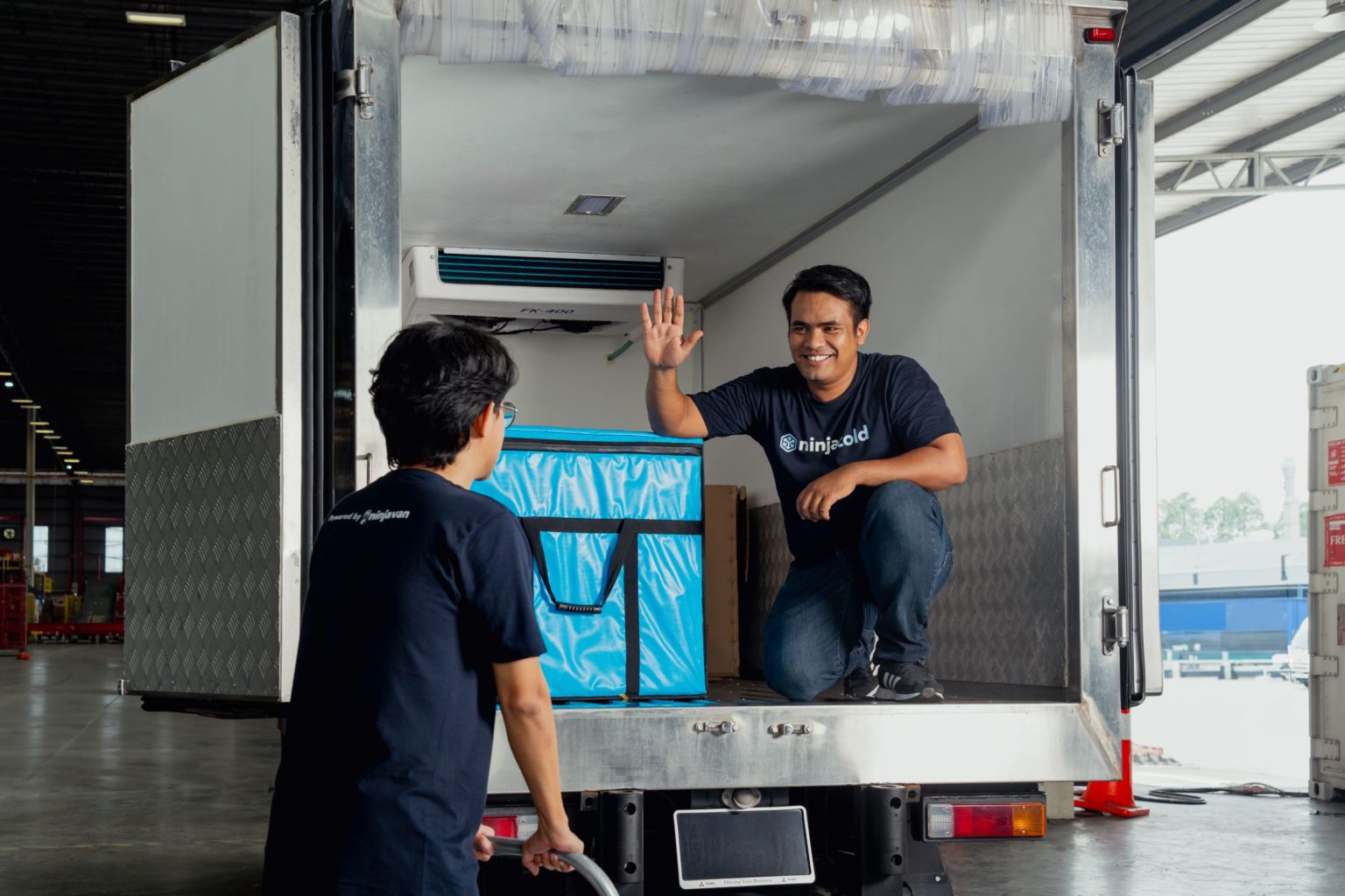 Courier Frozen & Chilled untuk F&B: Cara Pos Barang Frozen Selamat