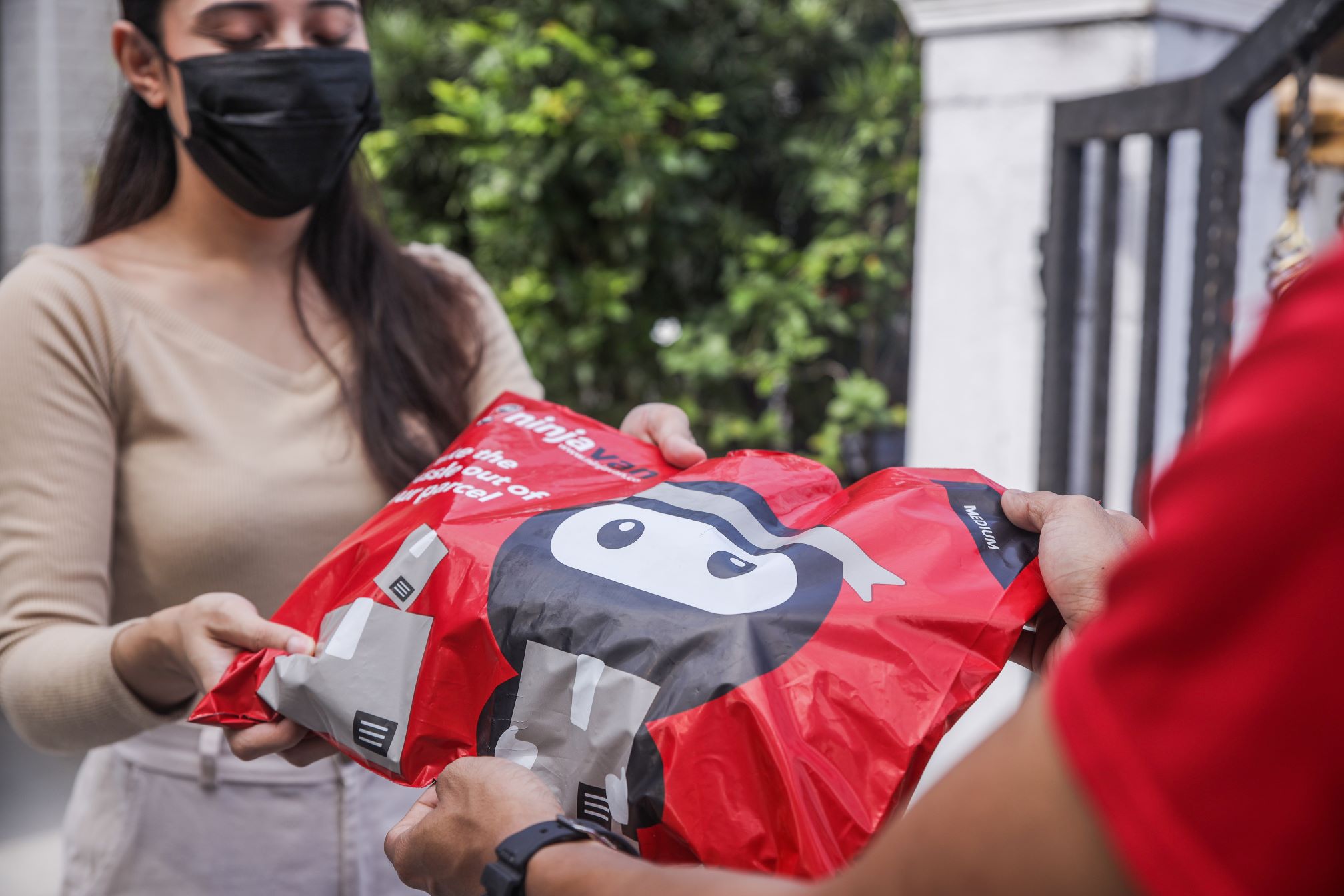 Thrown Package? Here's How to File a Ninja Van Complaint & Track Your ...